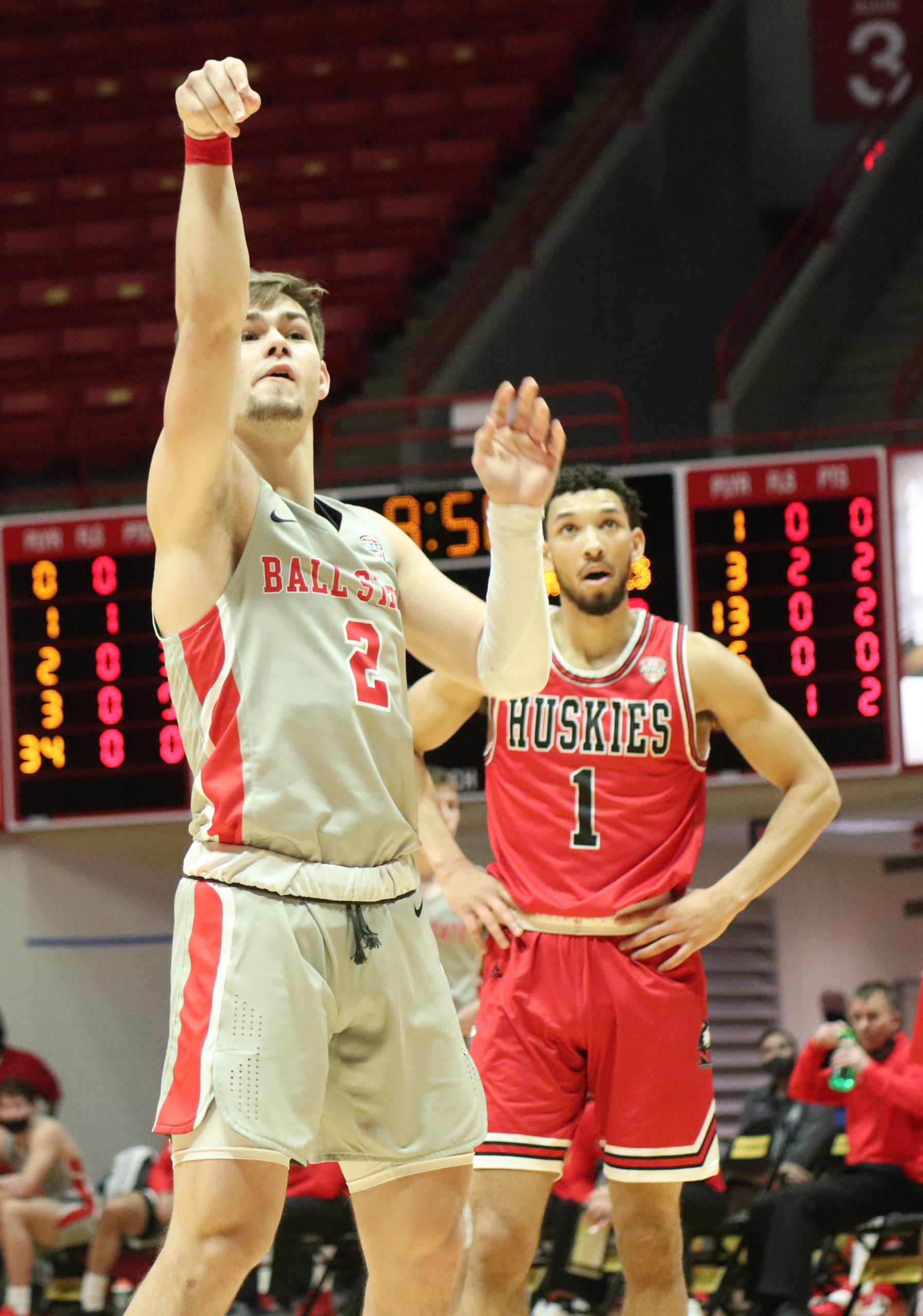 Thomas Shines/Bumbalough Drops Back to Back Treys in Card Win – Excel ...